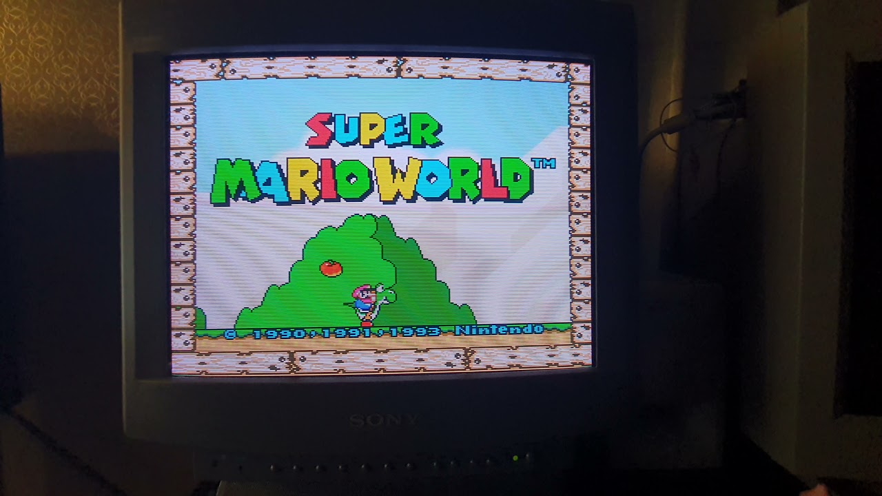 Sony CPD-17MS Super Mario World 240p - YouTube