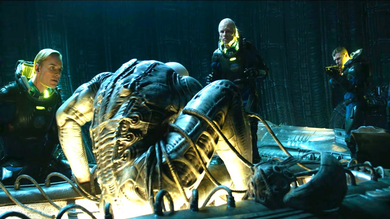 Prometheus (2012) - The Last Engineer wakes up after 2000 years ...