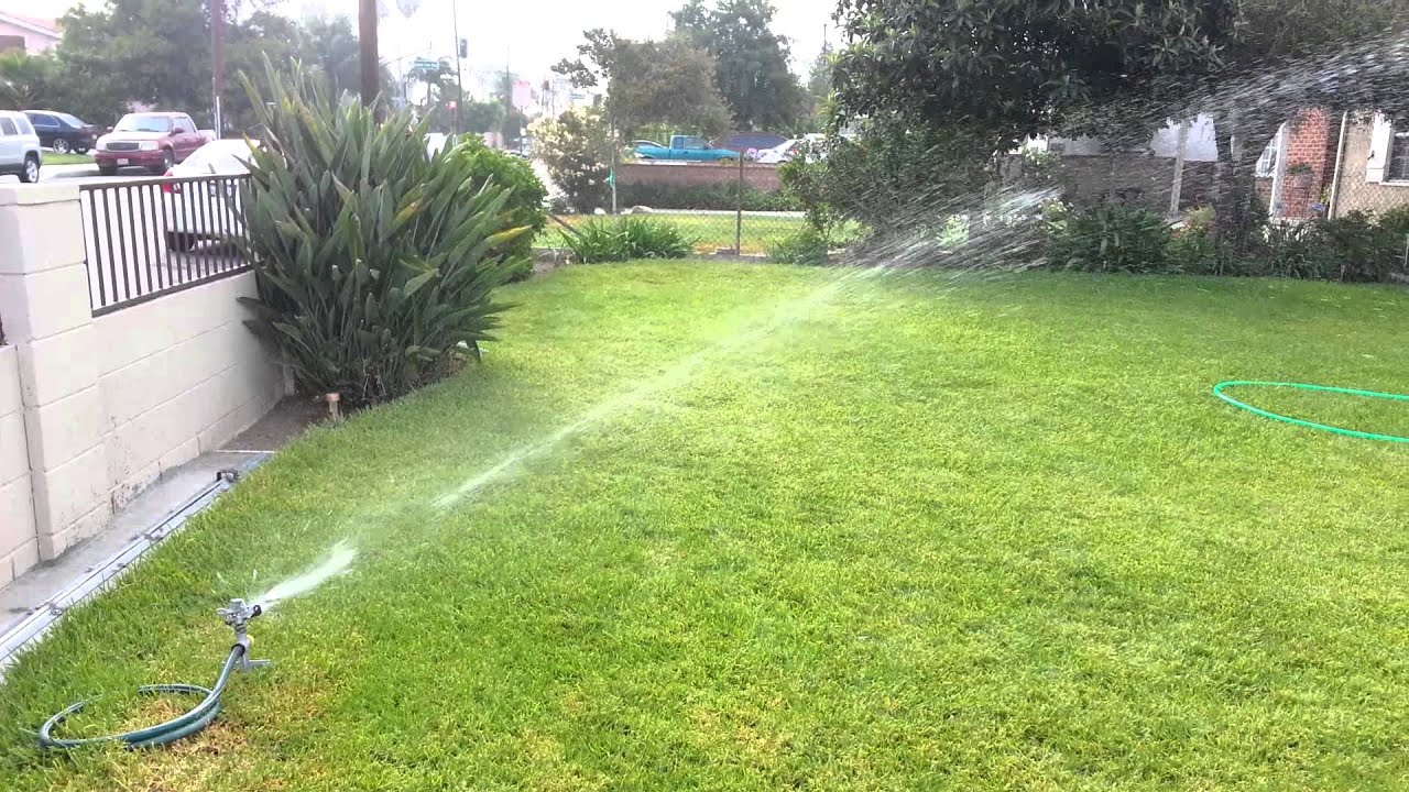 Automatic portable sprinkler system. - YouTube
