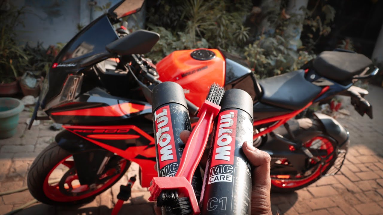 Best Way To Do Chain Cleaning and Lubeing 🔧 2022 KTM RC 200 - YouTube