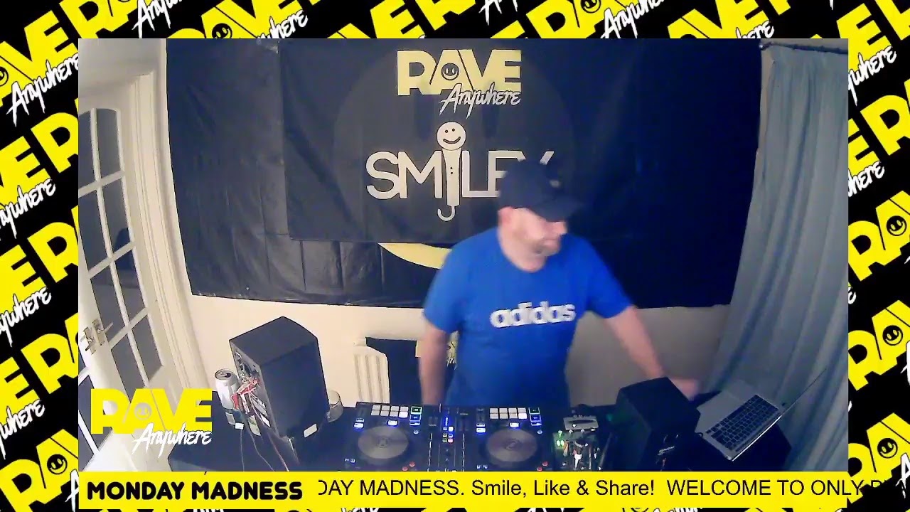 Monday Madness with MC Smiley! Smashing out Happy/UK Hardcore classics Like & Share!! - YouTube