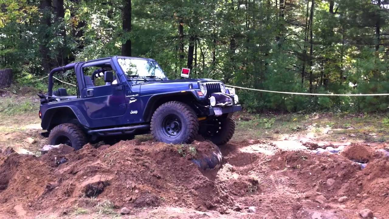 ADK Jeeps Obstacle Course - YouTube