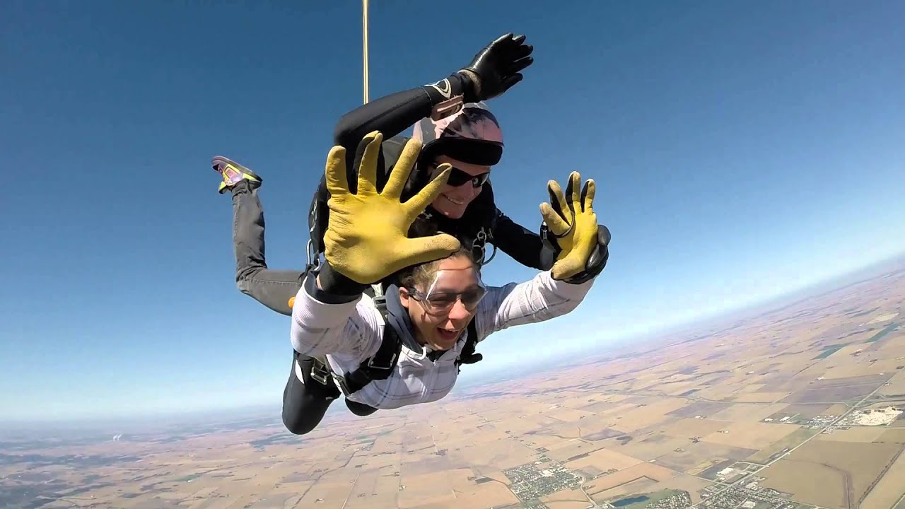 1346 Alicia Ambriz Skydive at Chicagoland Skydiving Center 20151014 TI ...