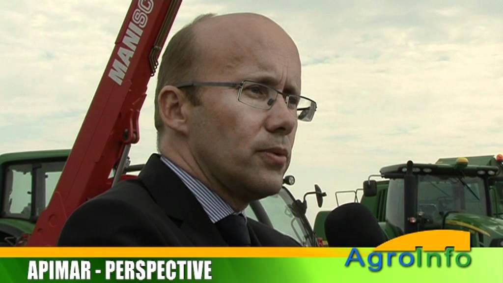 Interviu cu Arnaud Van Strien - YouTube