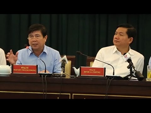 Ông NGUYỄN THÀNH PHONG nhắc chuyện ông ĐOÀN NGỌC HẢI sạc cấp dưới giữa vỉa hè