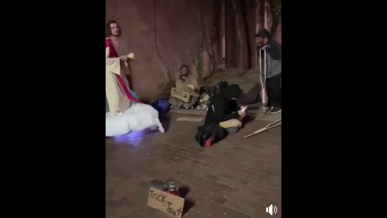 Jesus Halloween Costume Viral Video - YouTube