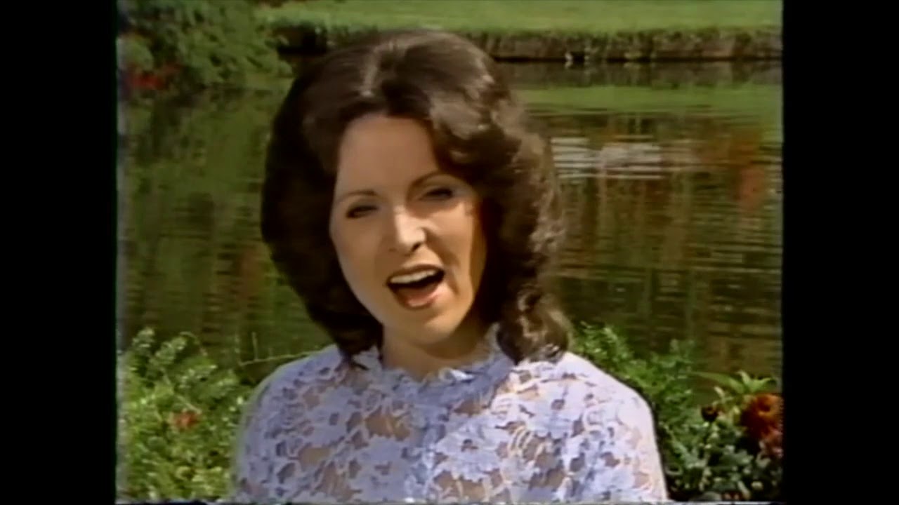 Myrna White - Precious Memories - YouTube