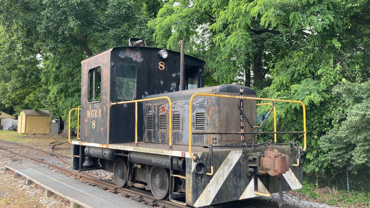 Blowing WGRR 8’s Hancock air whistle - YouTube