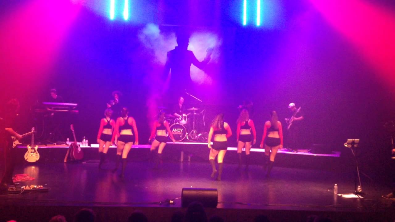 Enicé Mokamba & Andy Sergeant - Moving Out concert Oosterzele November ...