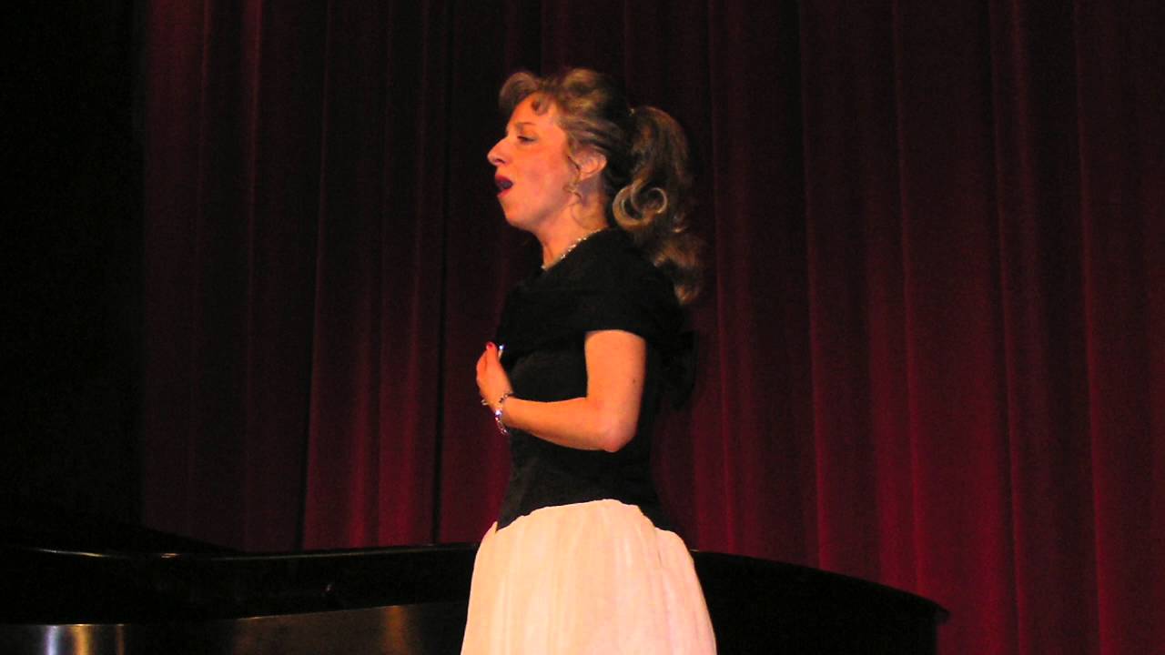 Elena Ostrovsky, Desdemona "Ave Maria" - Otello, Giuseppe Verdi - YouTube