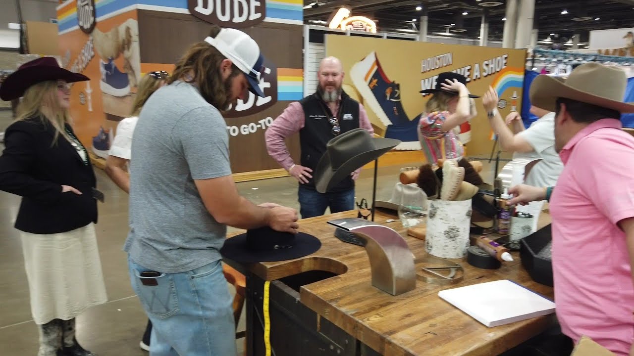 Shorty's Hattery Let's Rodeo Houston - YouTube