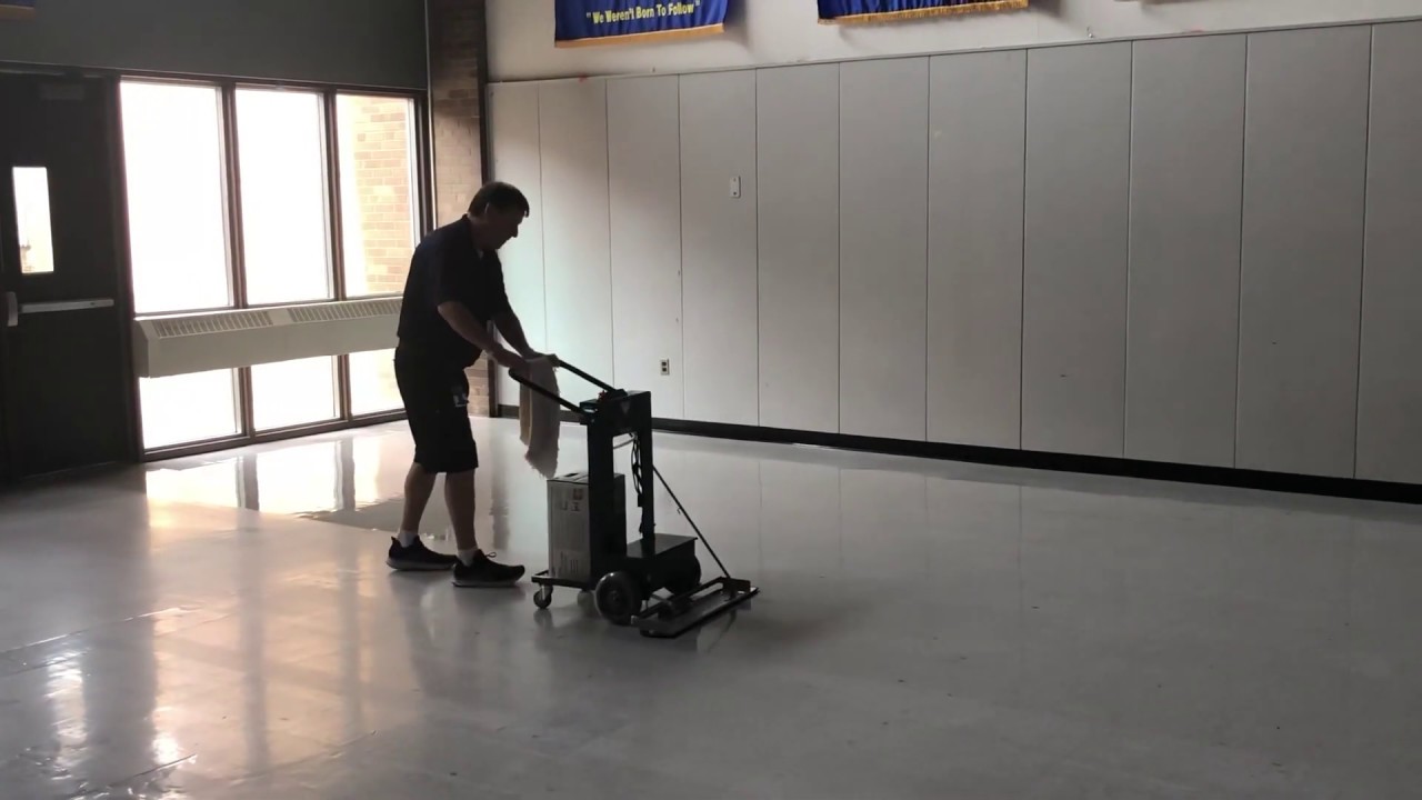 Hawk Flight Speed Applicator - YouTube