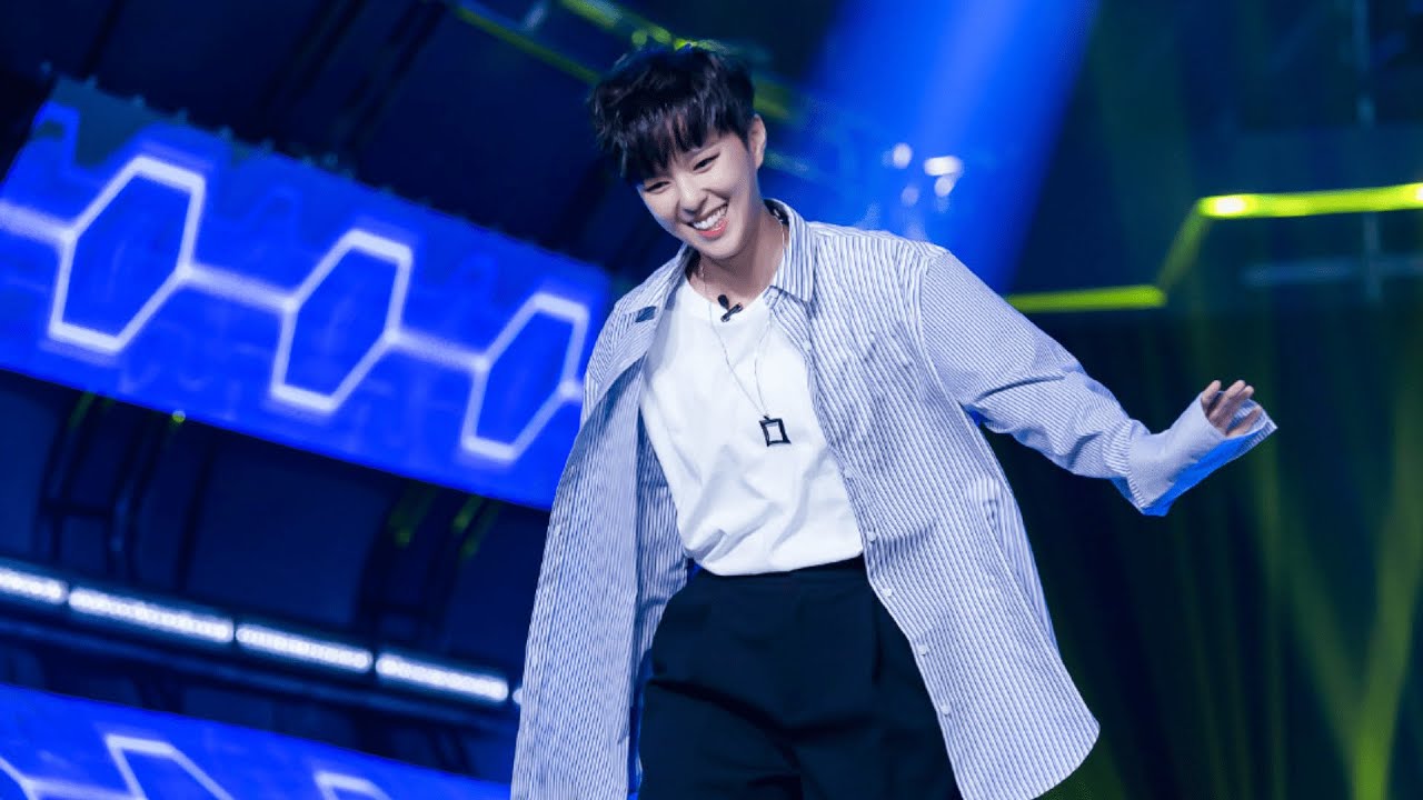 [Eng sub cc] 190810 Sunnee QQ手遊名人賽 Part 1 出場 - YouTube