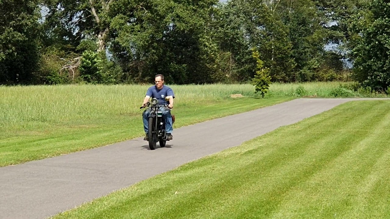 Triumph model W 277cc sidevalve - YouTube