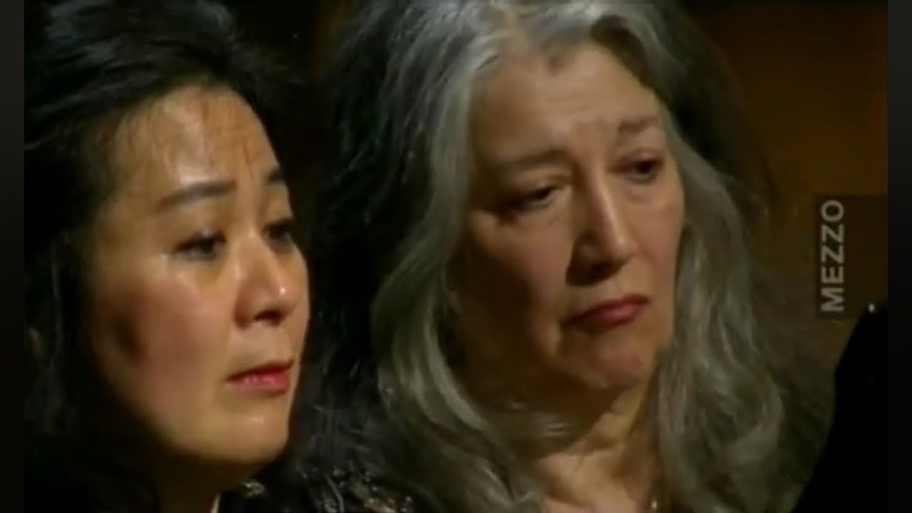 Martha Argerich Akiko Ebi Recital Lyon 2008 - YouTube
