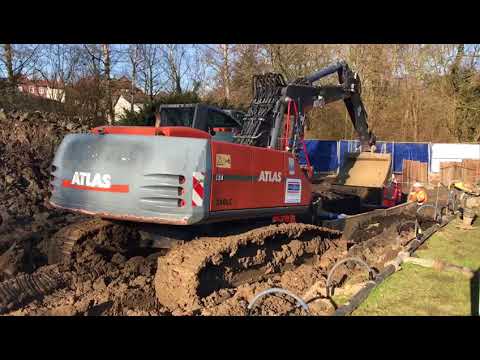 ATLAS 240LC Raupenbagger im Einsatz - YouTube