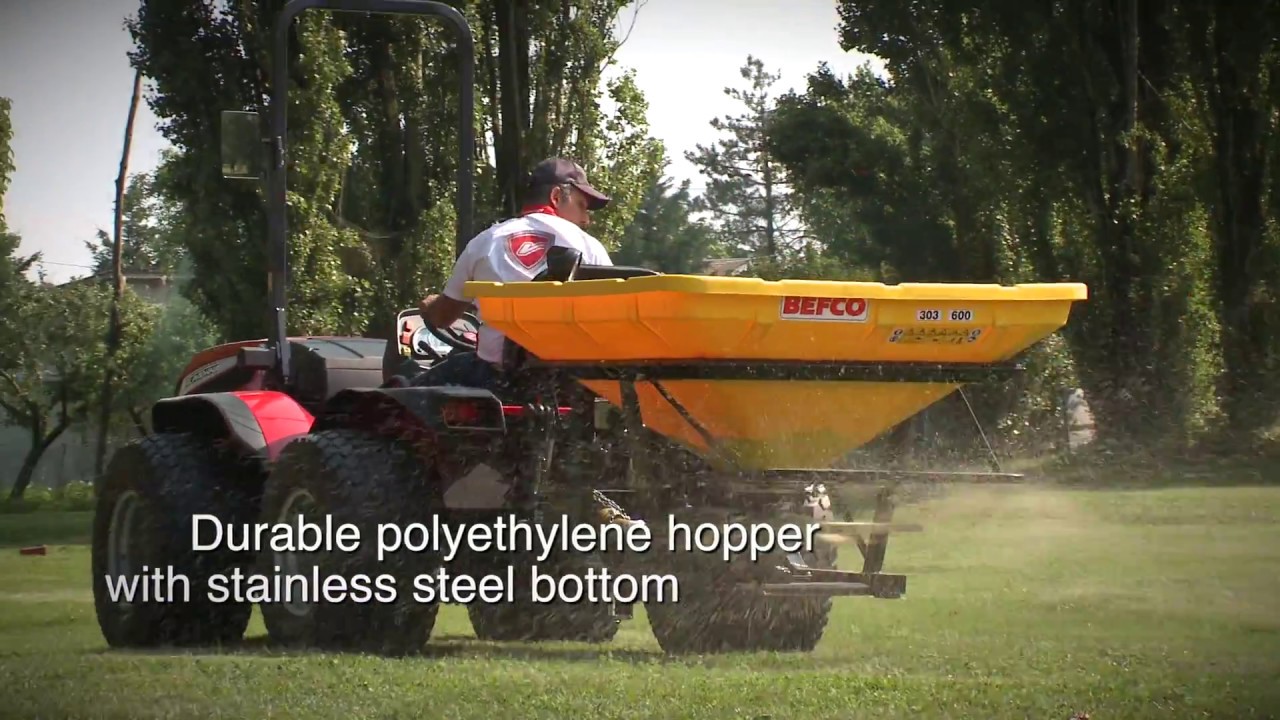 BEFCO Turbo-Hop 303-600 pendular spreader - YouTube
