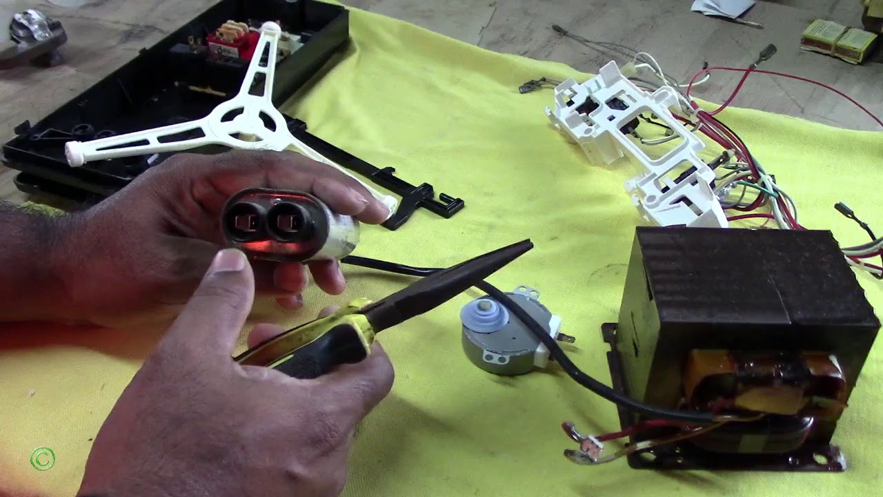 The names / parts and function of a Microwave Oven - YouTube