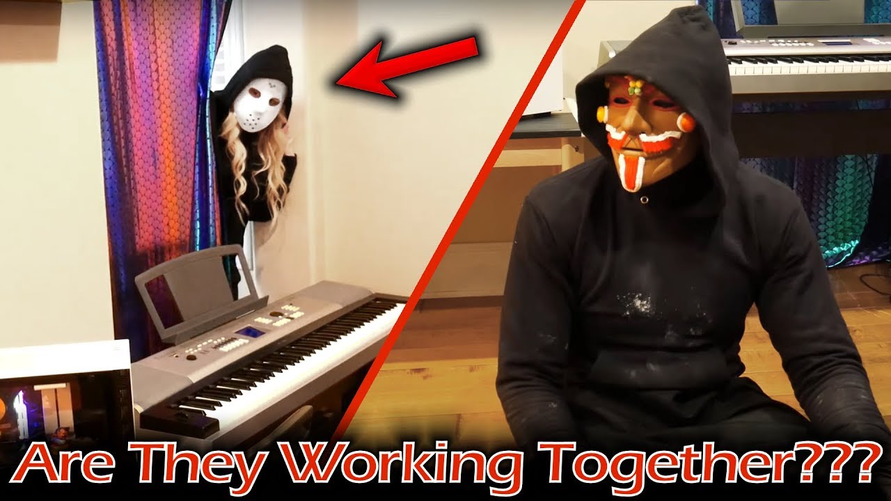 Rebecca Zamolo Twin Game Master Caught On Camera In Gingerbread Man Escape Room Youtube