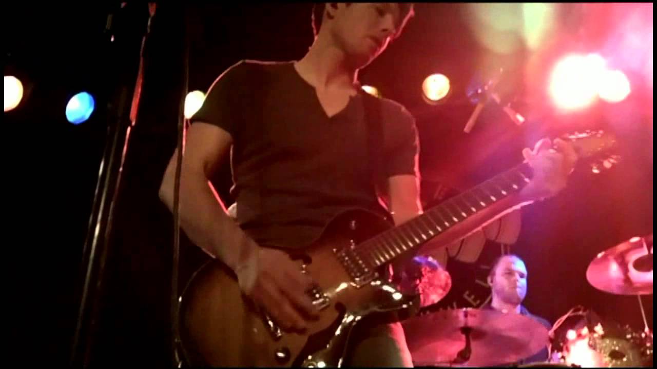 Aynsley Lister Hero Linus Guitars - YouTube