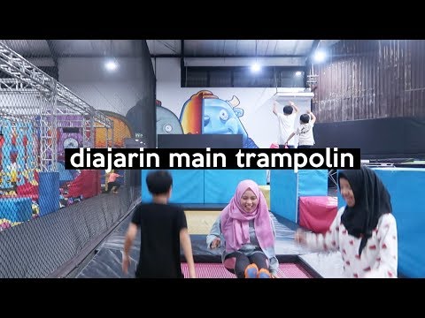 Diculik Krucil Main Trampolin HAHAHA JATOH MULU | SOHWAcam