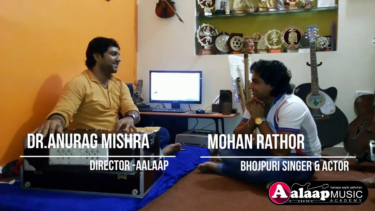 Mohan Rathor Learning musical Tips at Aalaap Music Academy Varanasi ...