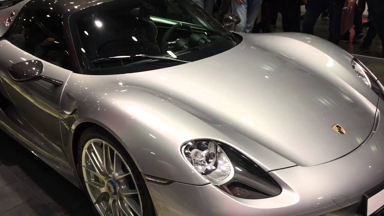 Oslo Motor Show 2015 // Ferrari LaFerrari, Bugatti Veyron and more ...