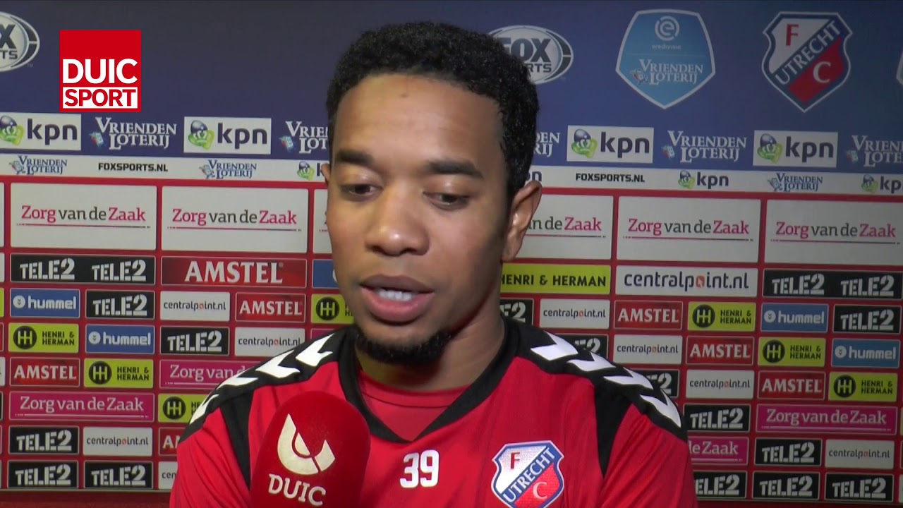 Urby Emanuelson na afloop van FC Utrecht - Sparta Rotterdam - YouTube
