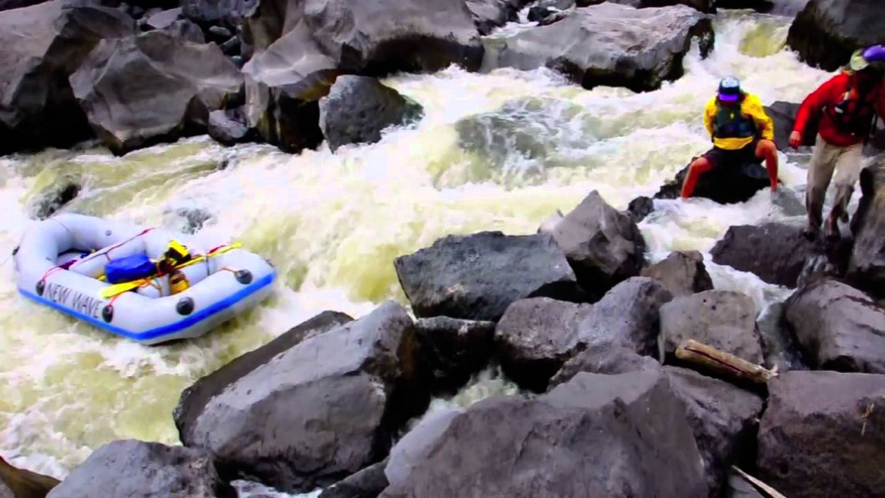 Taos Box Section Rio Grande River 375 cfs - YouTube