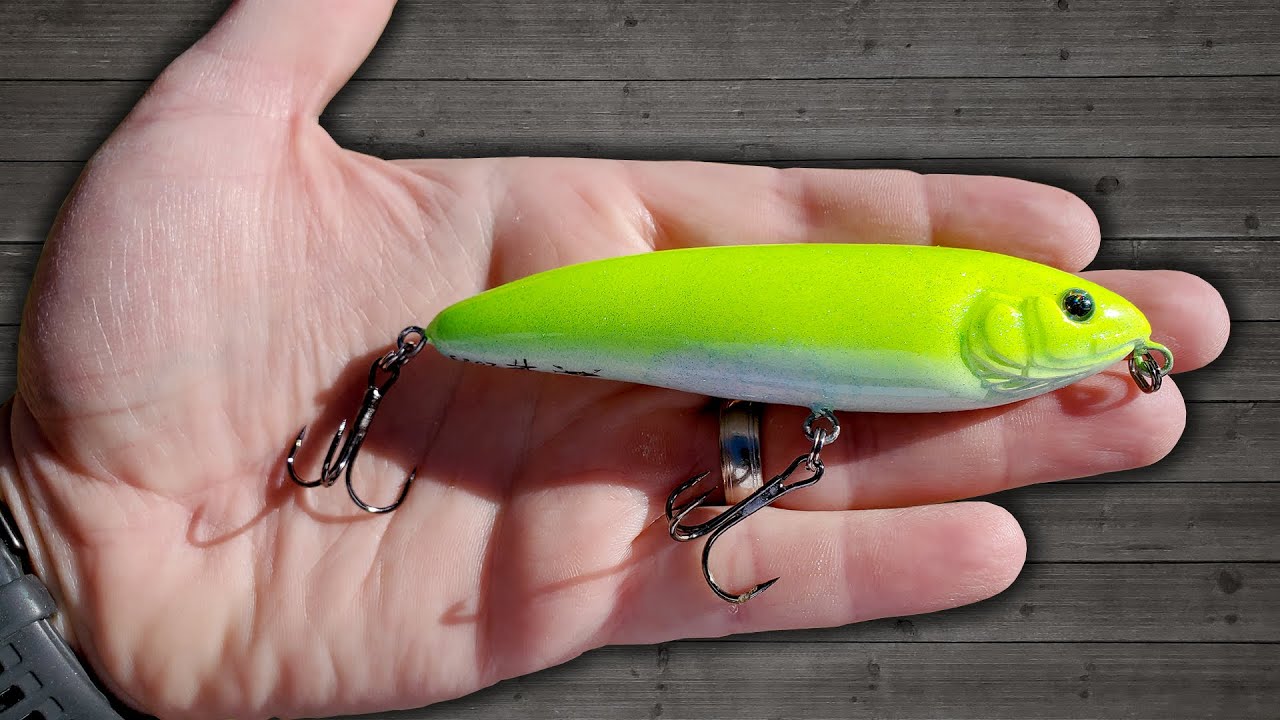 Making a Resin WTD Fishing Lure - YouTube