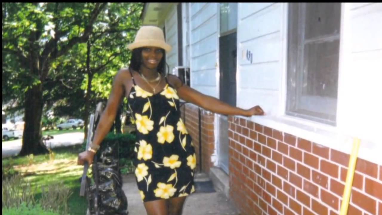 The SKINNY Buffie the Body funny but real - YouTube