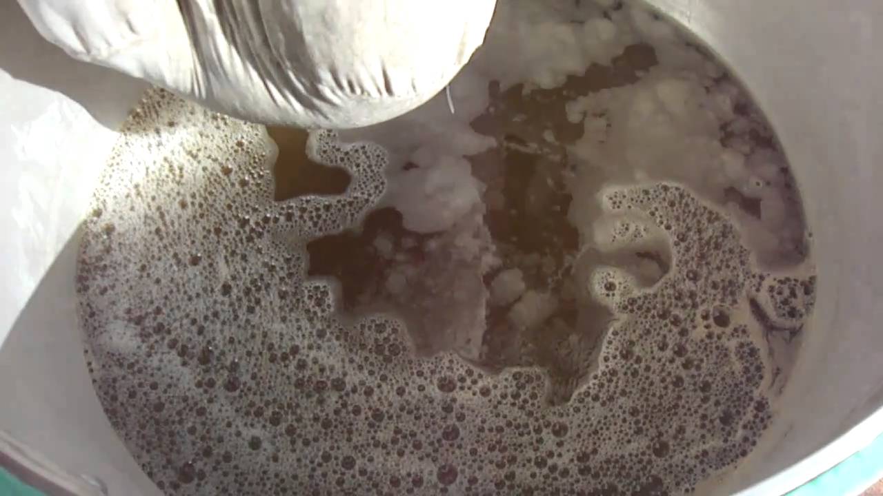 lifting grain bag and starting boil biab first brew - YouTube