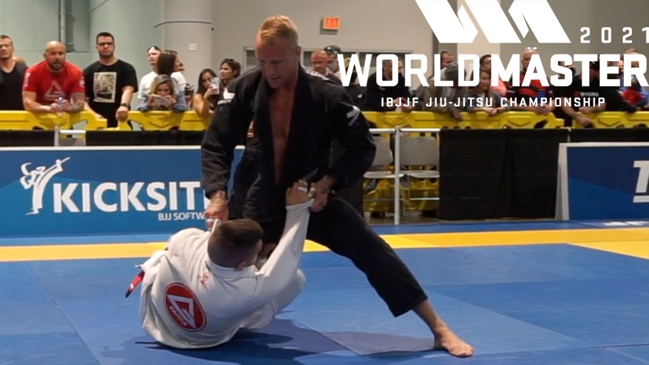 Nathan Mendelsohn v Chad Shaule / World Master 2021 - YouTube
