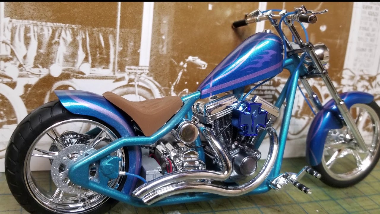 Revell 1/12 scale chopper - YouTube