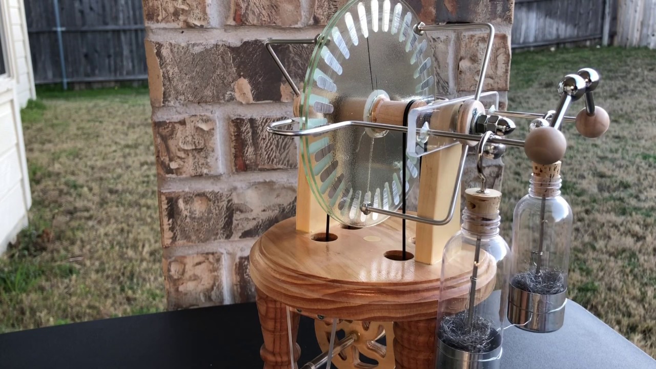 Miniature Wimshurst - YouTube
