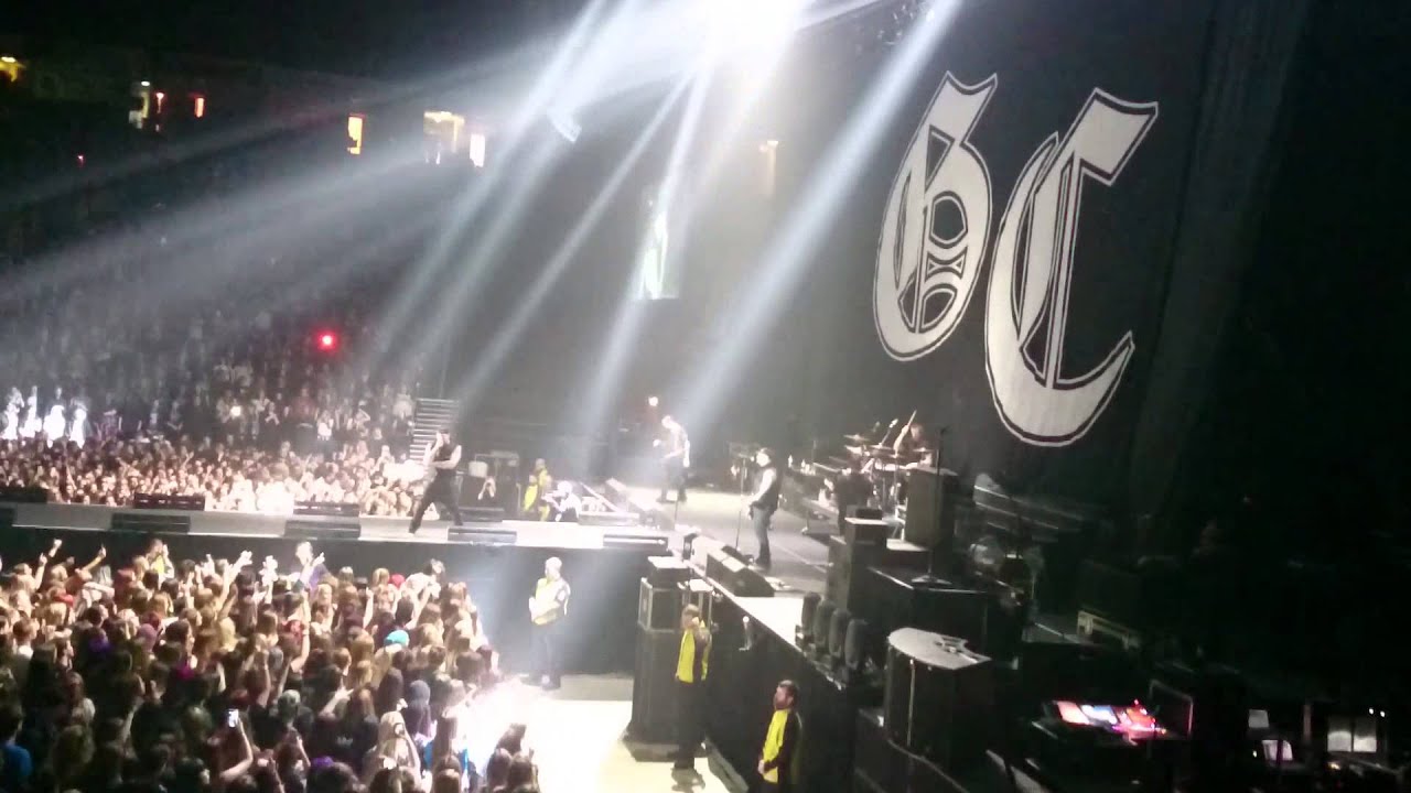 Back To The Future Hearts Tour - YouTube