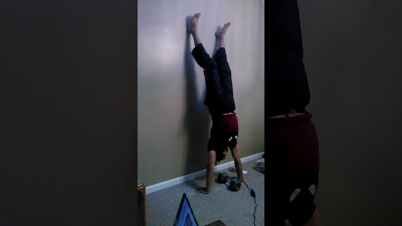 razA Vampire Goku One Armed Handstand - YouTube