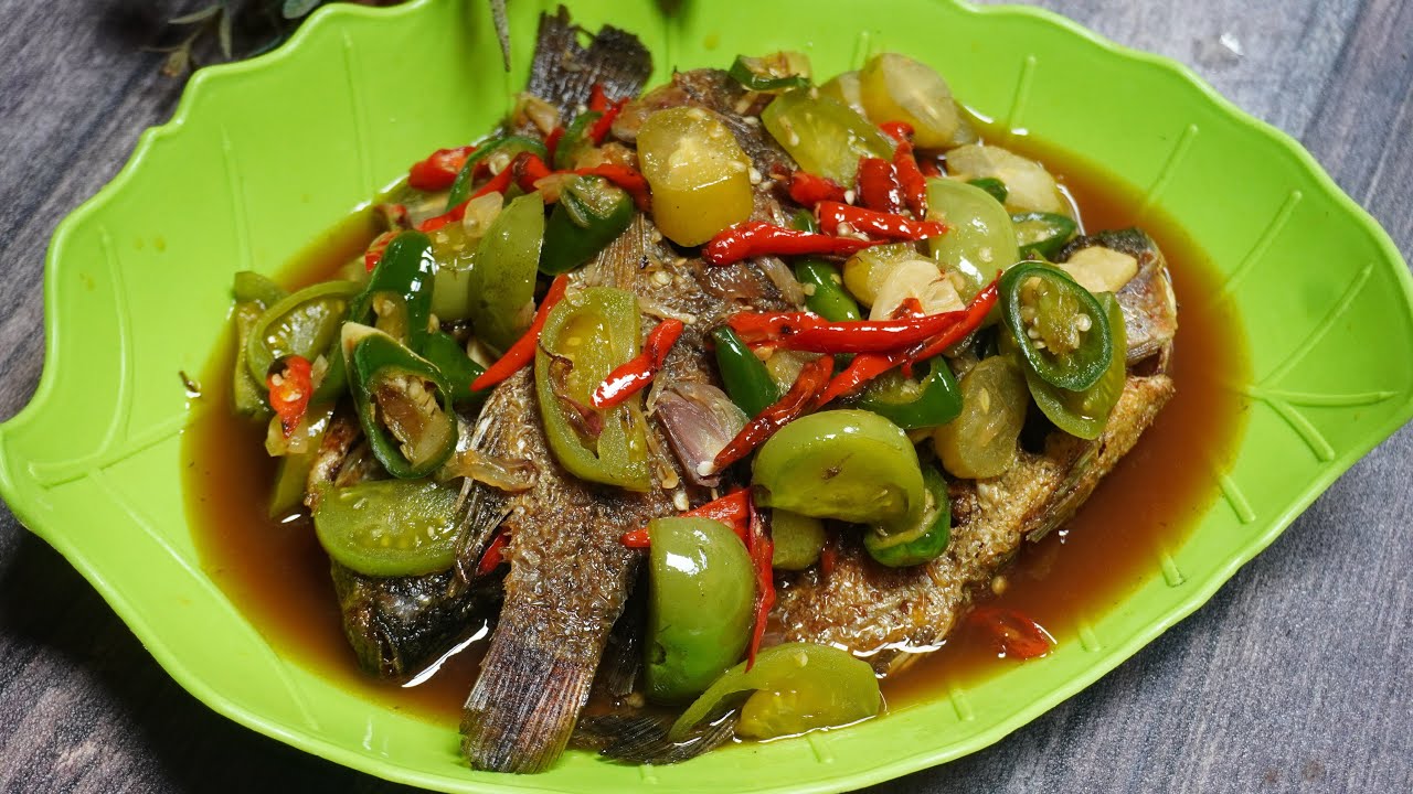 Resep Ikan Mujair Belimbing Wuluh - Asam Gurih Pedas Manis - YouTube