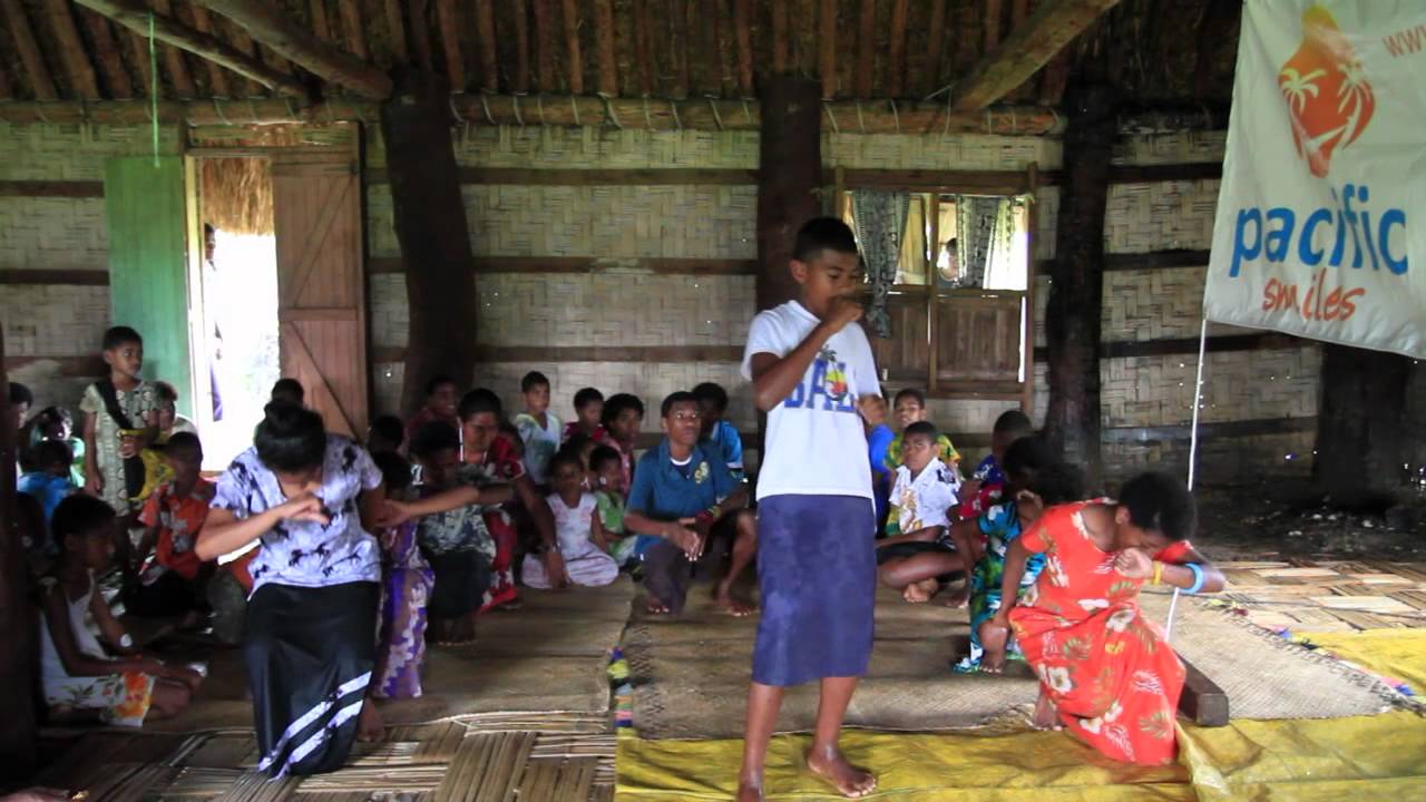 Pacific Smiles Fiji Project 2011 - TAU VILLAGE [DAY 4] - YouTube