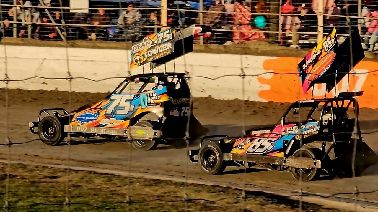 Fireworks Night at Meeanee Speedway - YouTube