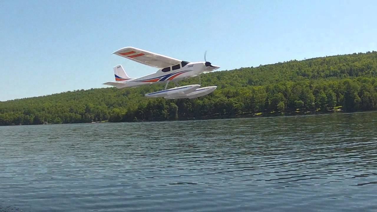 Bob's Flyzone Sensei - Flying from boat - YouTube