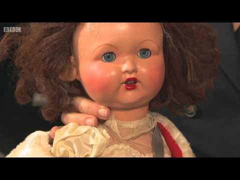 Sharon's Doll on Antiques Roadshow on BBC. - YouTube