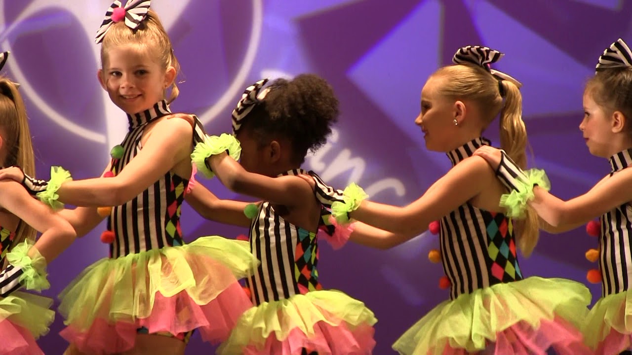 Dreamworks Dance Academy 2pm highlights - YouTube