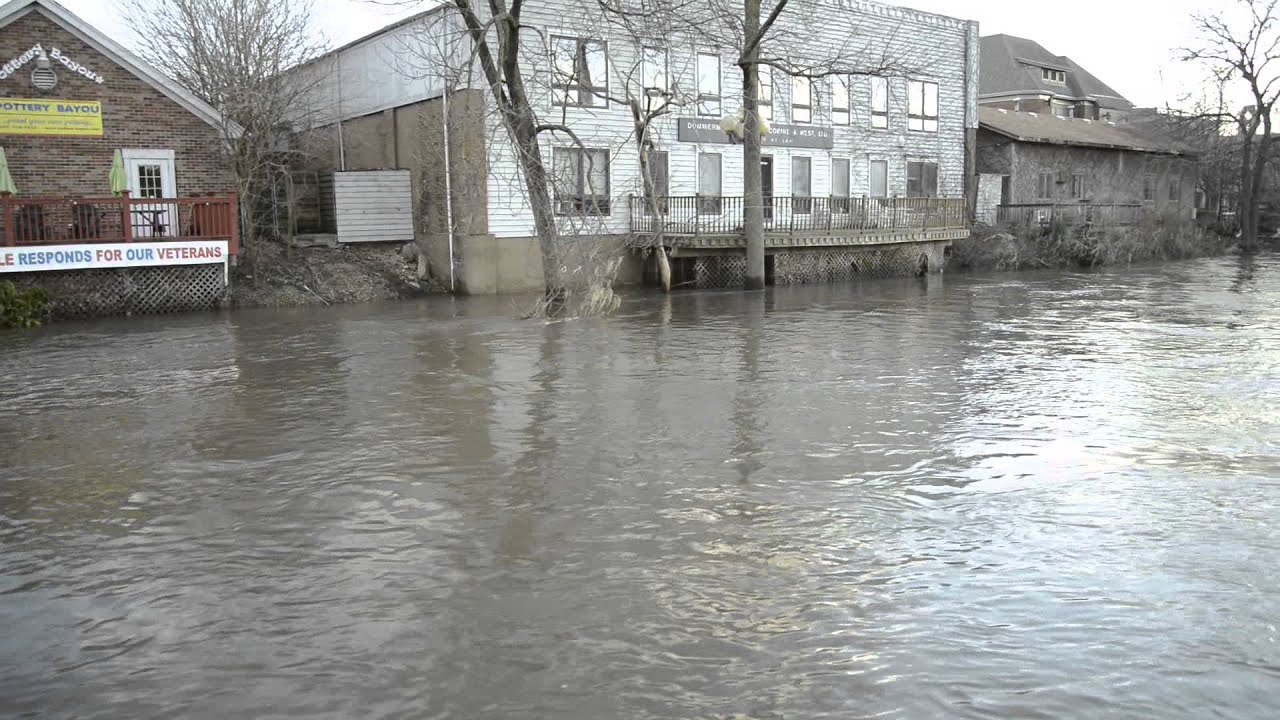 Flooded Naperville River Walk - YouTube