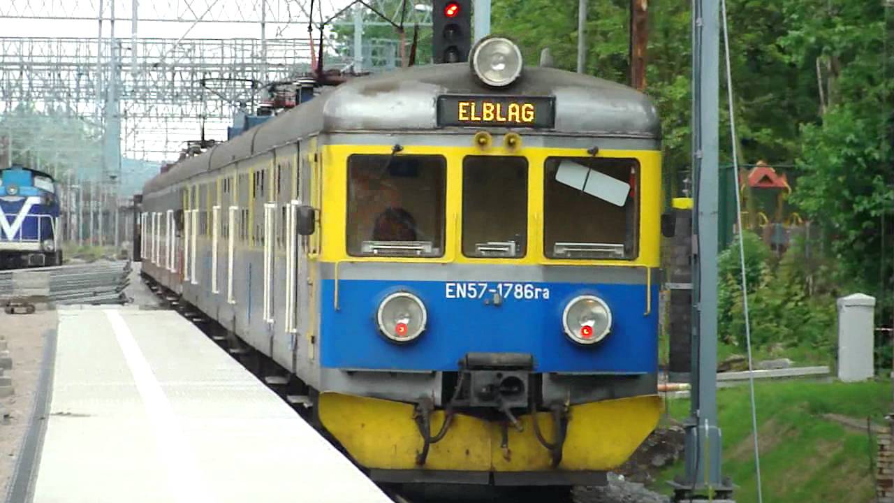 EN57-923+EN57-1786 R91442 - YouTube