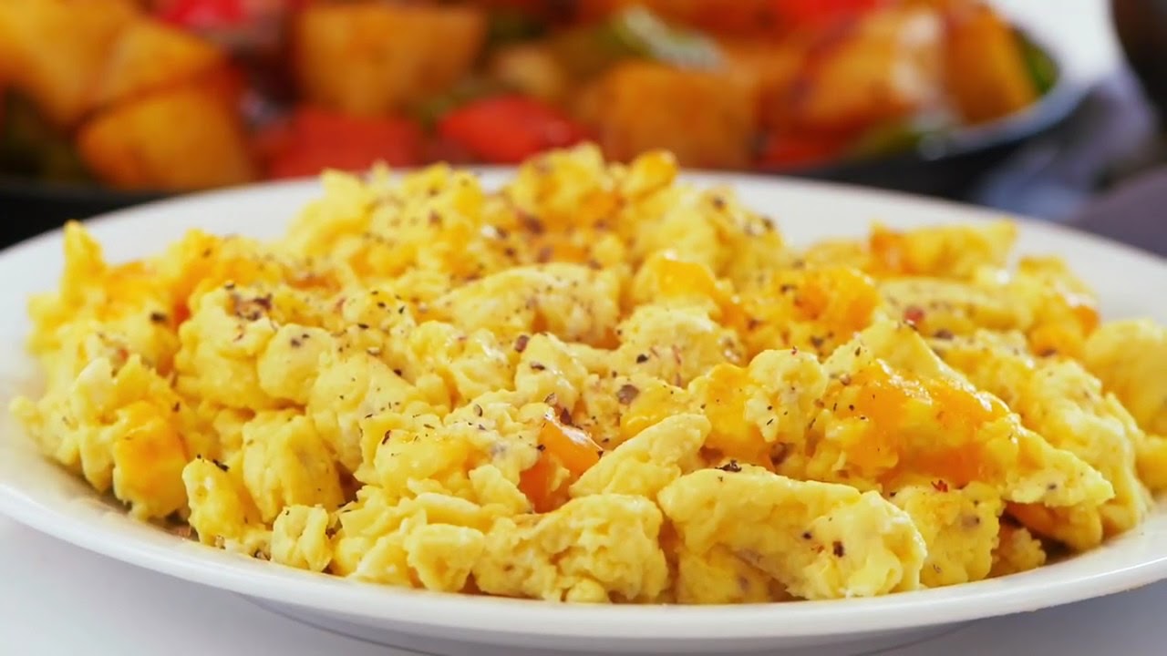 Scrambled Eggs With Cheese And Hash Browns Recipe Youtube