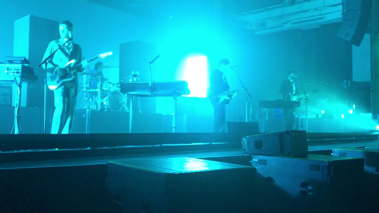 The 1975- heart out El Paso - YouTube