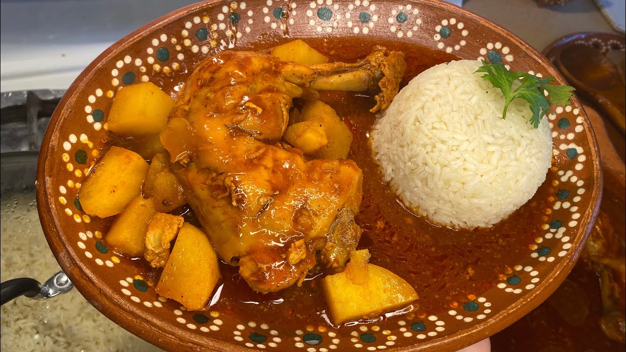 Pollo con achiote y papas - YouTube