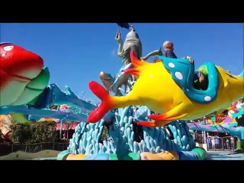 One Fish, Two Fish, Red Fish, Blue Fish off ride at Universal Studios ...