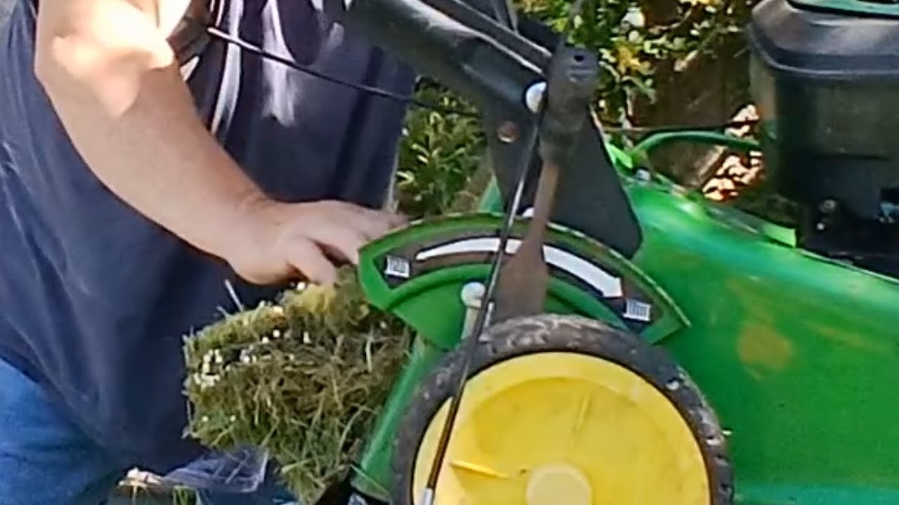 John Deere, Will It Start and Mow? pt1 - YouTube